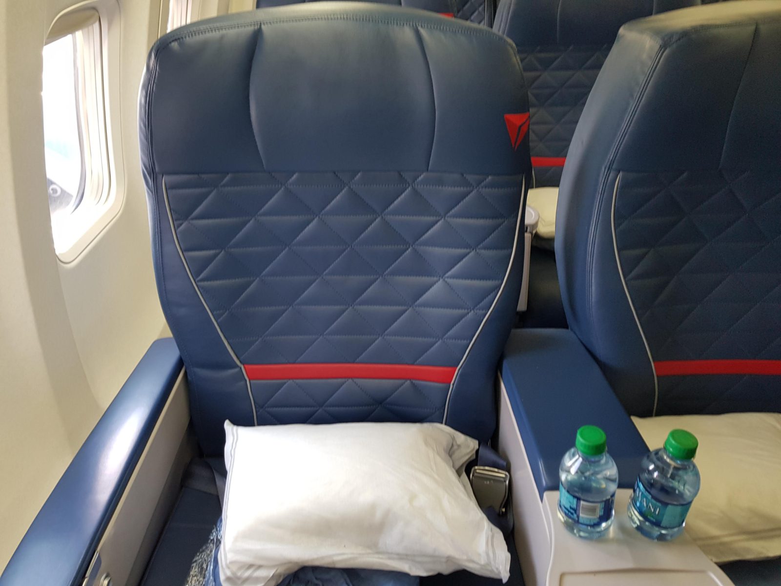 Flight Review: Delta Domestic First B738 Boston to Tampa
